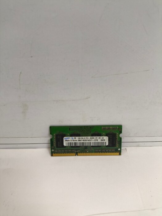 Оперативная память SO-DIMM Samsung DDR3 1Gb 8500S M471B2874DZ1-CF8