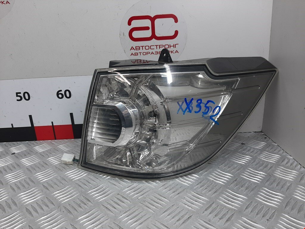 Фонарь задний правый Mazda MPV 3 L20651150H арт. 420836