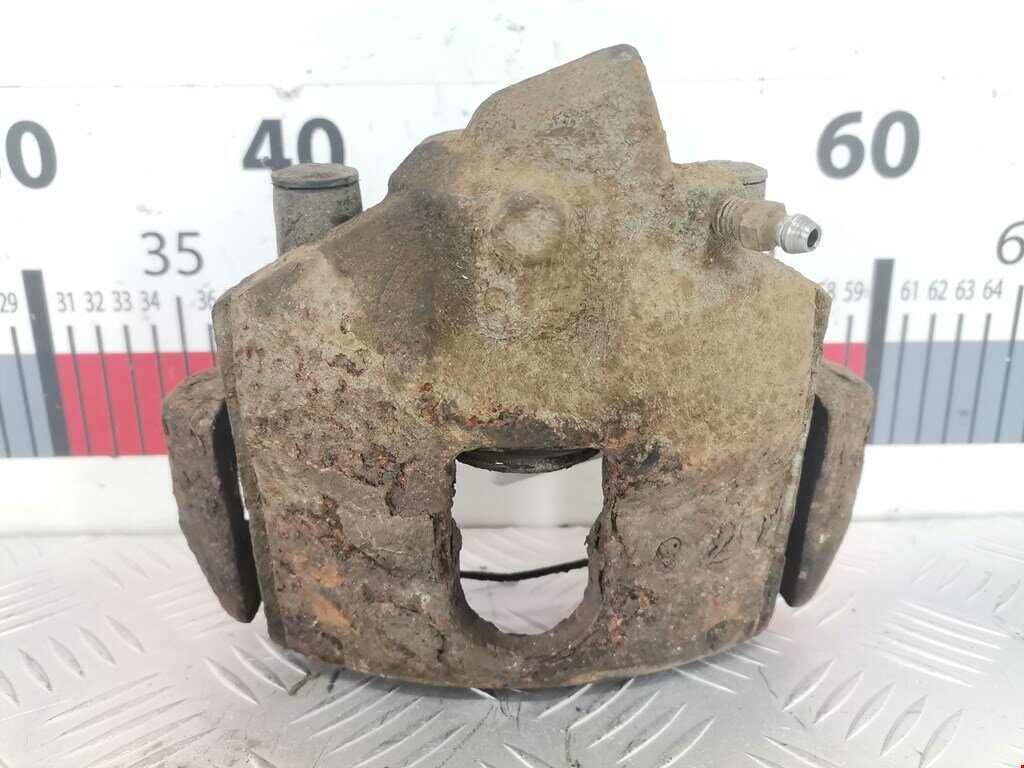 Суппорт передний левый Ford Ka 1 1478498 арт. 1603161