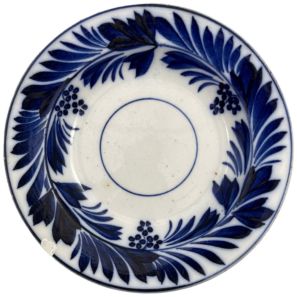 Тарелка 24 см, глубокая, кобальт, 1894-1917 гг, Т-во Кузнецов М. С в Будах, Российская Империя (скол)