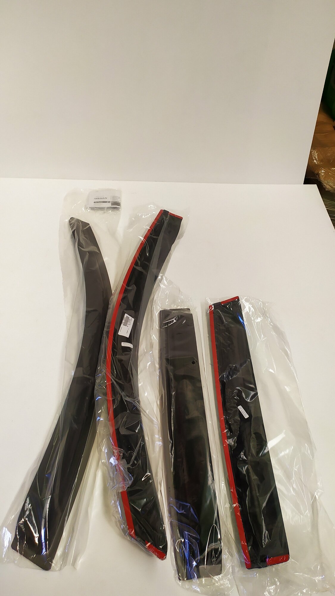 Дефлектор дверной N16 Nissan KS800BN400