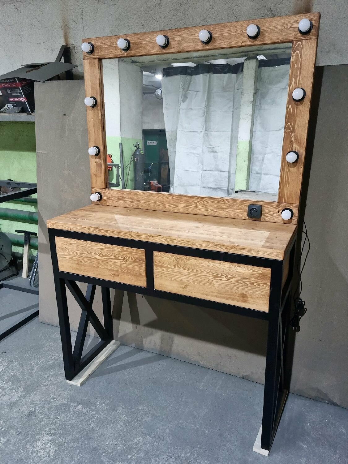 Гримёрный стол "EasyLOFT" в стиле лофт, массив дуба, 120х40х160 см.