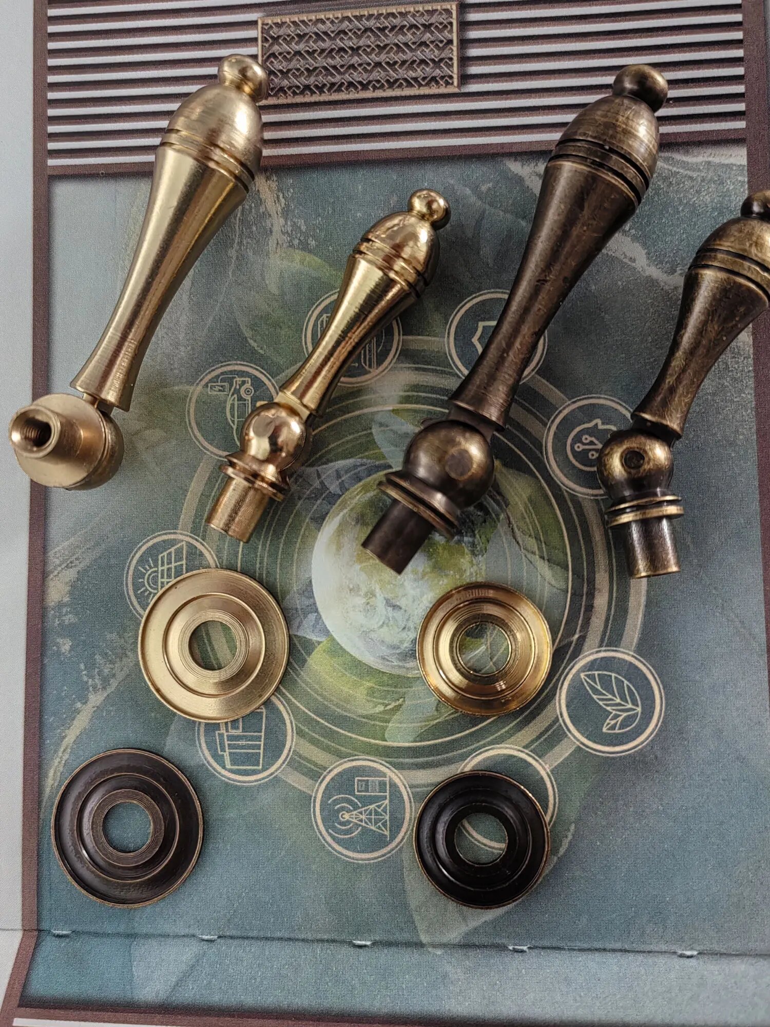 Ручки для шкафа MFYS латунные античные бронзовые Large Knob, Antique Bronze