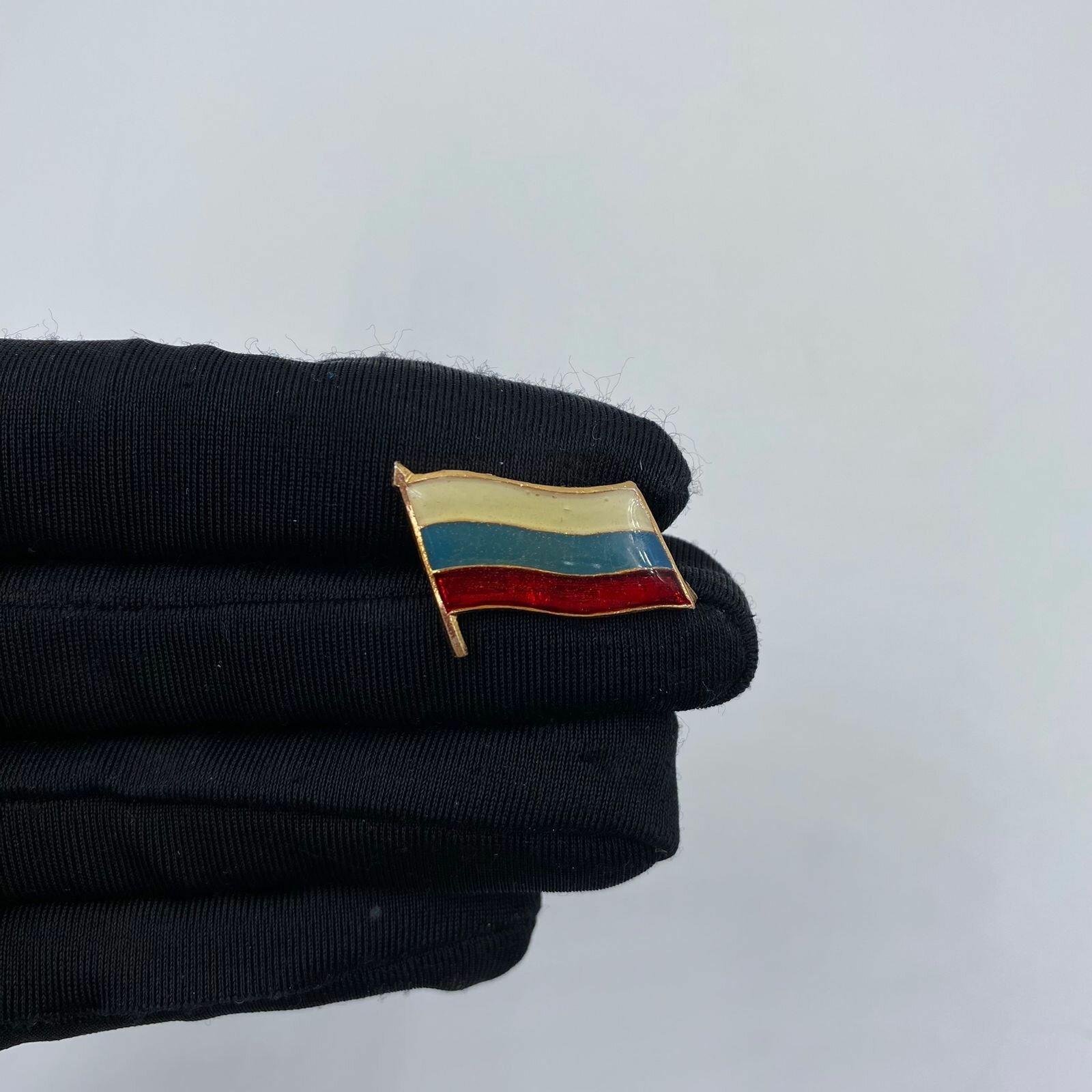 Значок Фрачник Флаг России Эмаль слюда