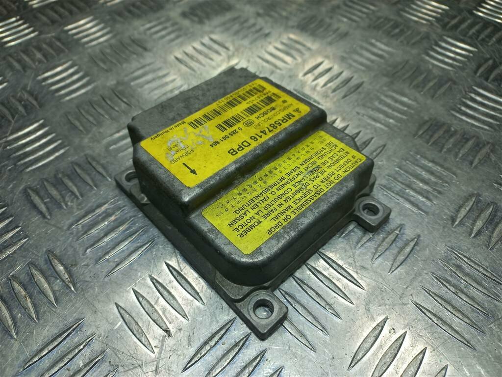 Блок управления SRS (AIR BAG) Б/У для MITSUBISHI COLT Z30 (2002—2012) MR587416