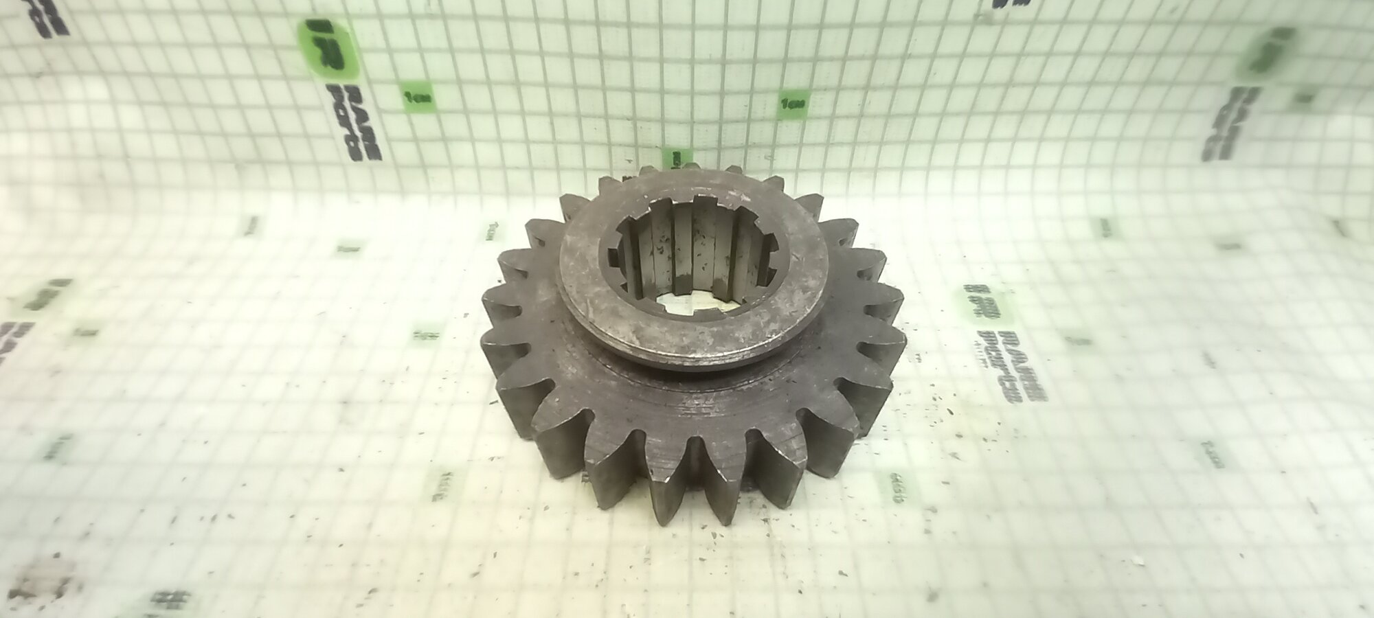 Шестерня промежуточного вала раздаточной коробки
