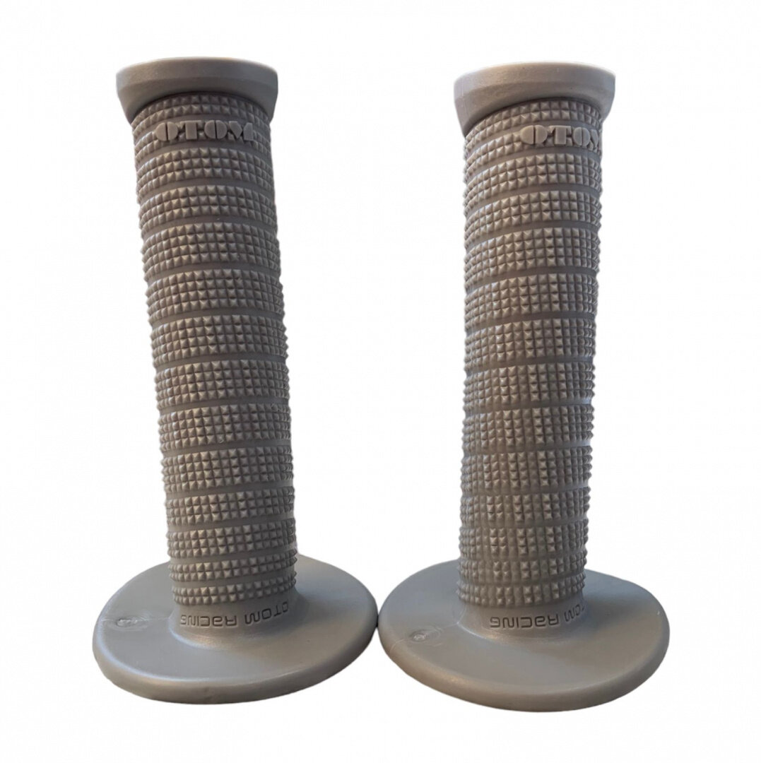 Грипсы левая/правая, серый отом