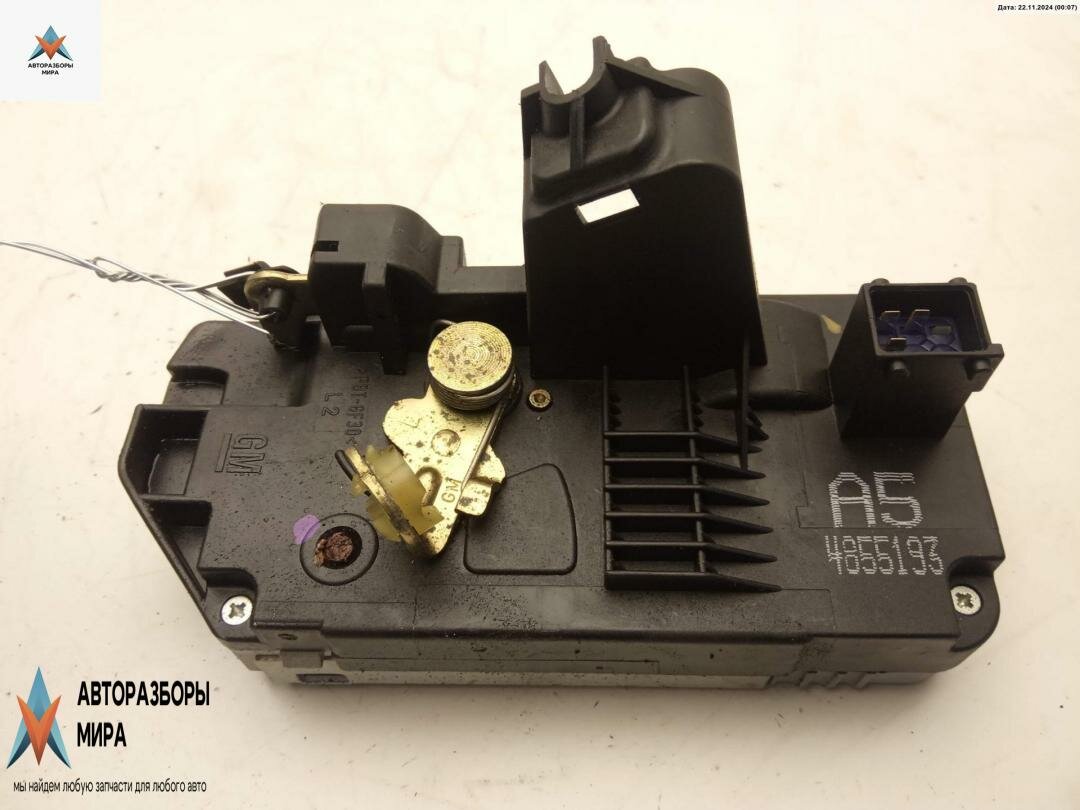 Замок двери задней левой Saab 9-5 рест. 2004