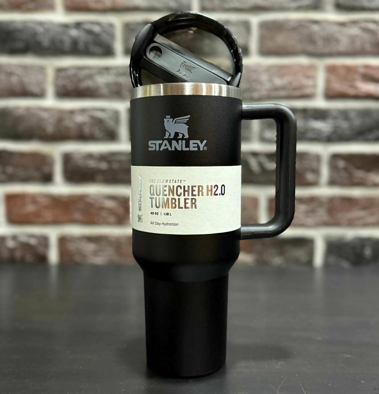 Большая термобутылка для воды, подходит для использования на улице и в автомобиле, изготовлена из нержавеющей стали 304.