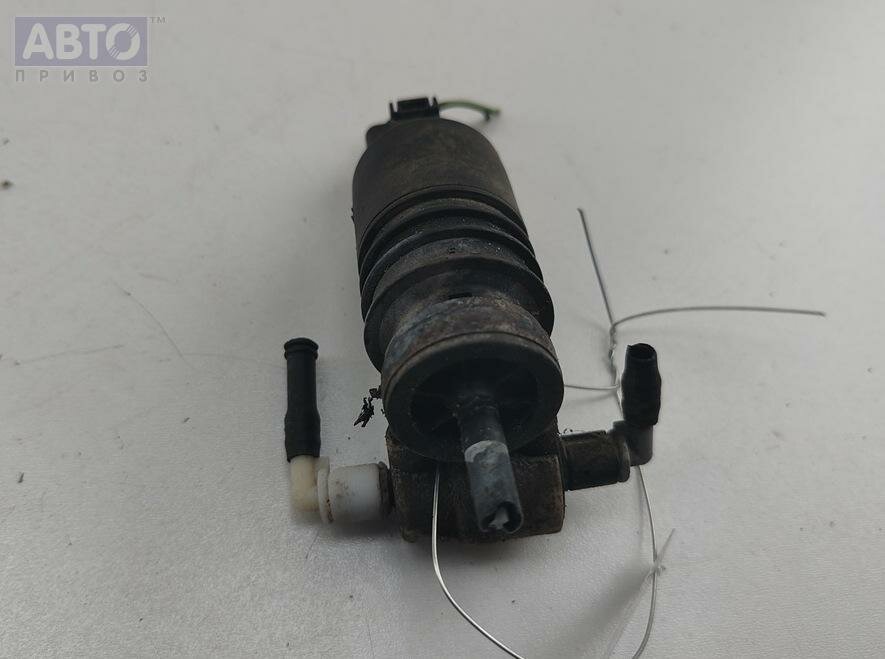 Насос (моторчик) омывателя стекла Volkswagen Passat B5+ (GP)