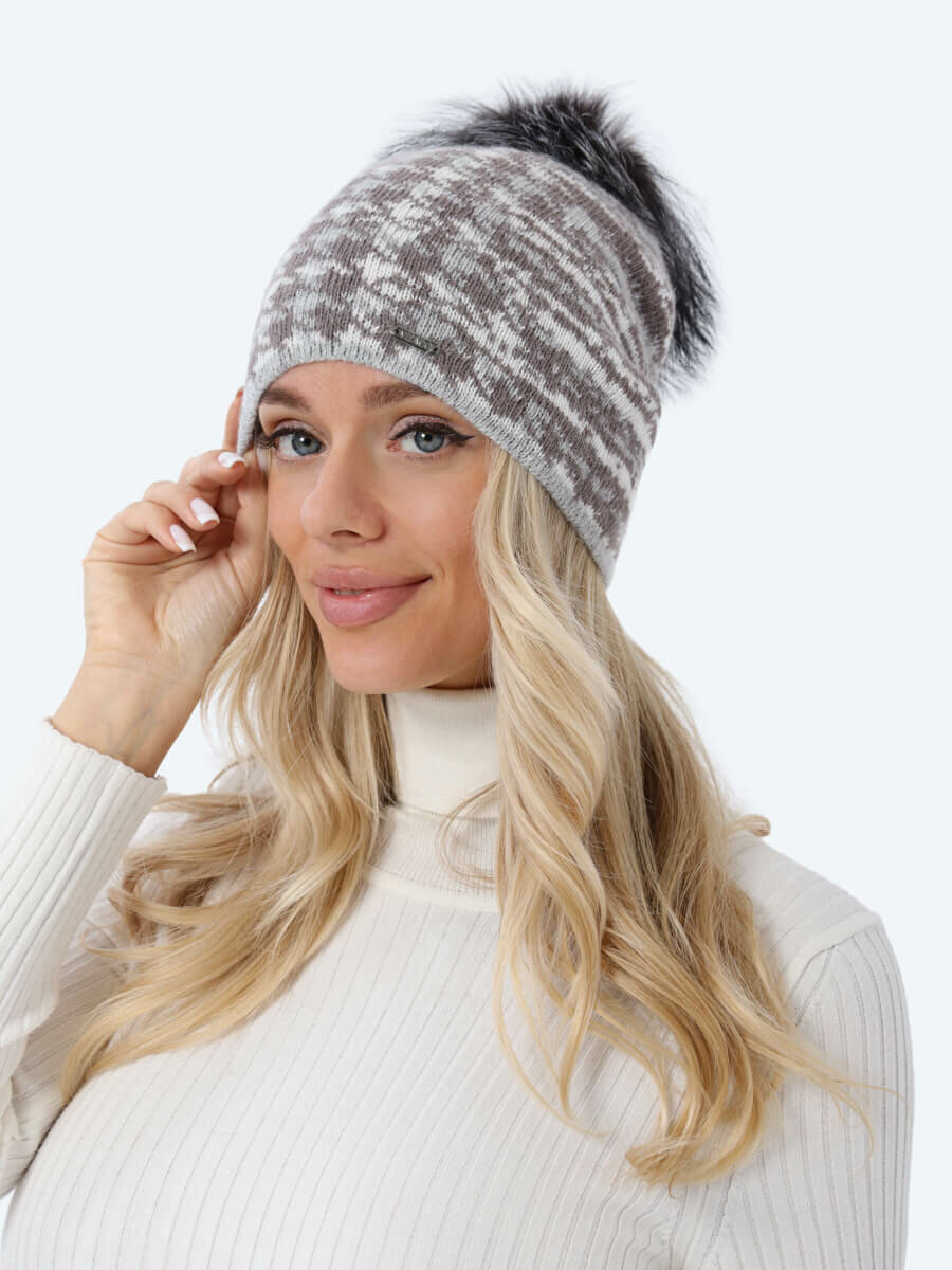 Шапка-бини для женщин