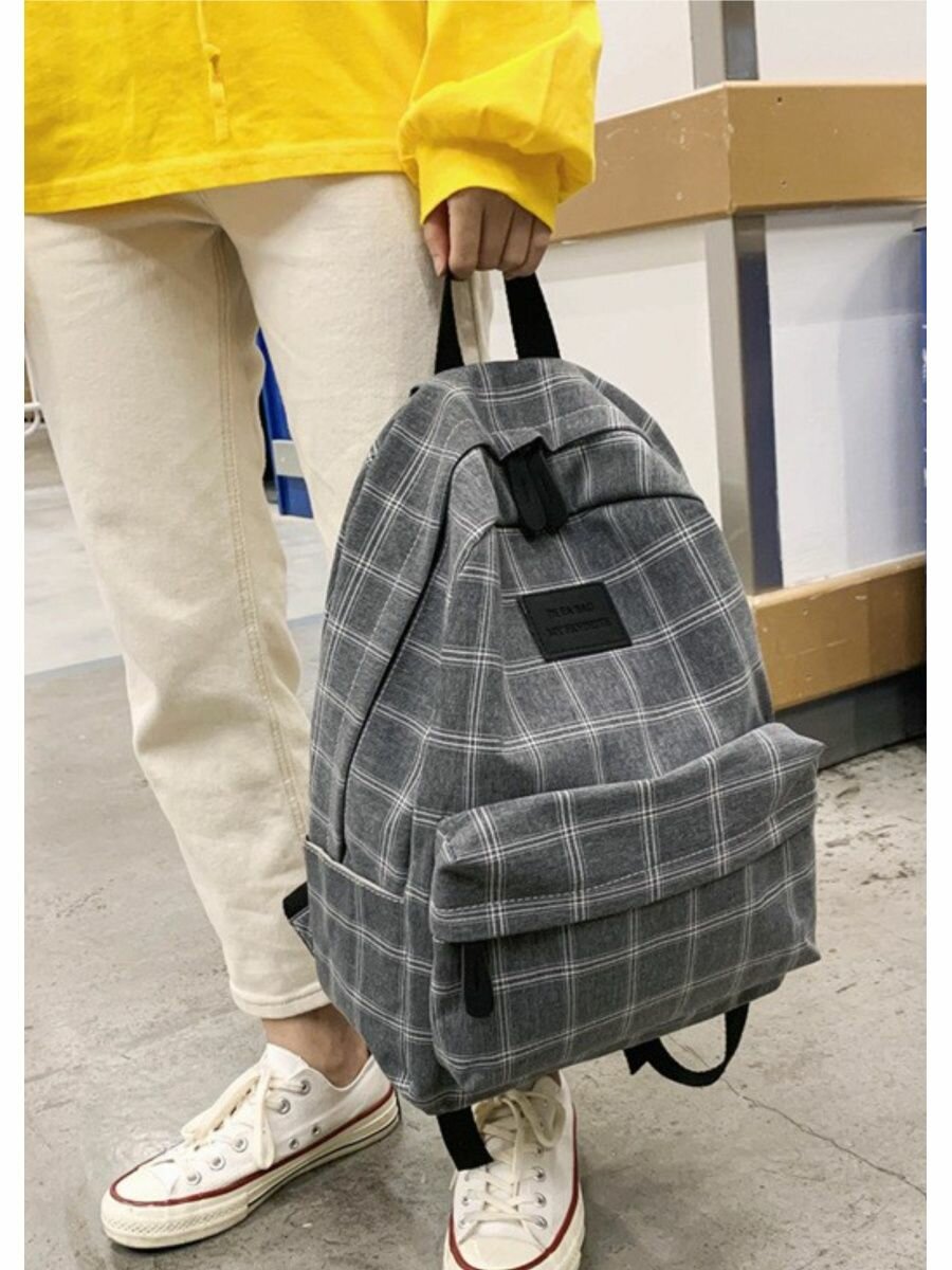 Школьный рюкзак в клетку