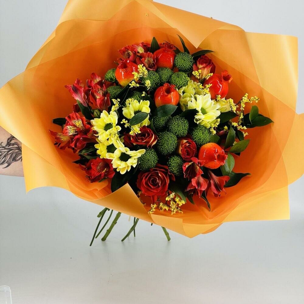 Букет цветов микс, розы хризантемы и альстромерии