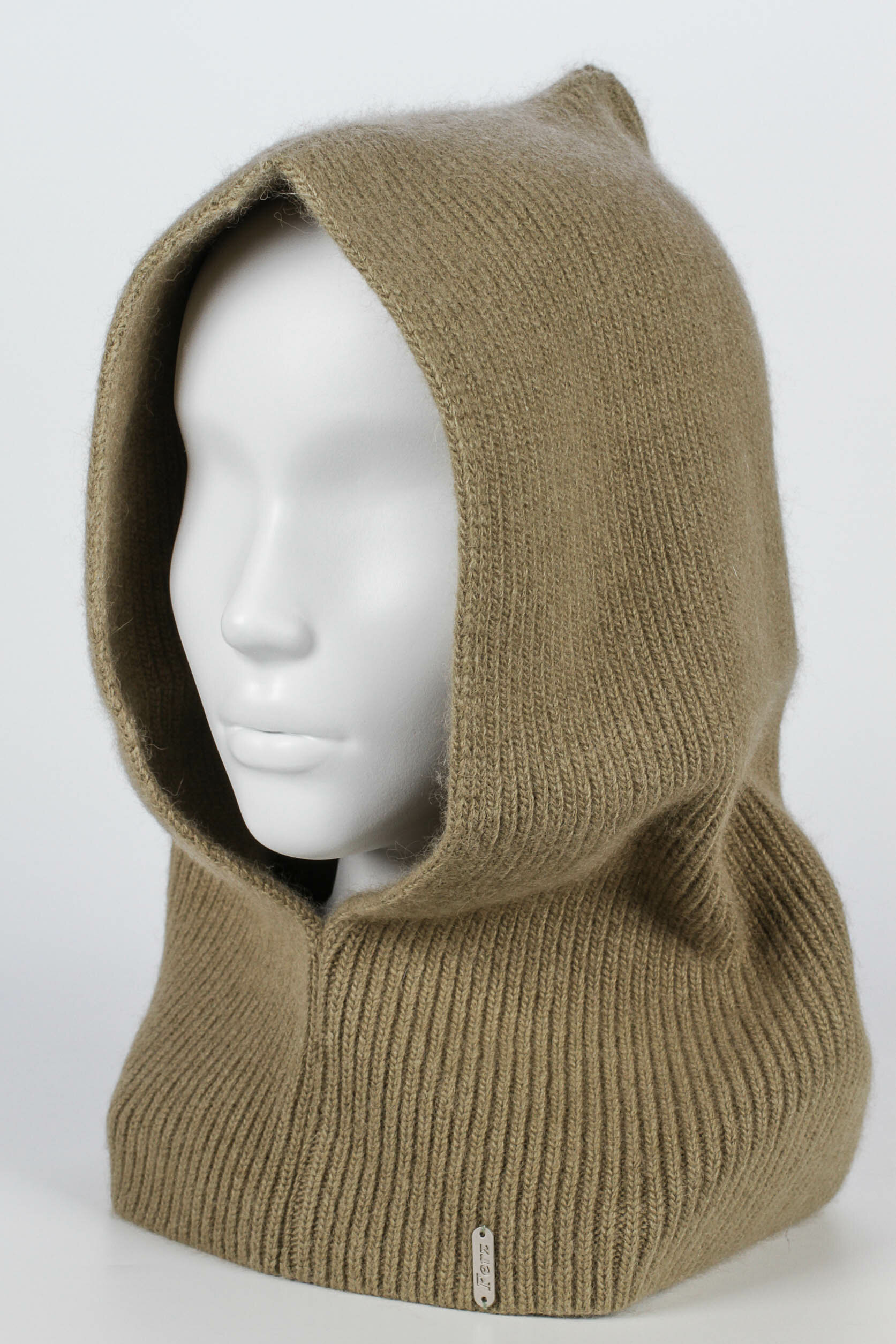 Капор для женщин