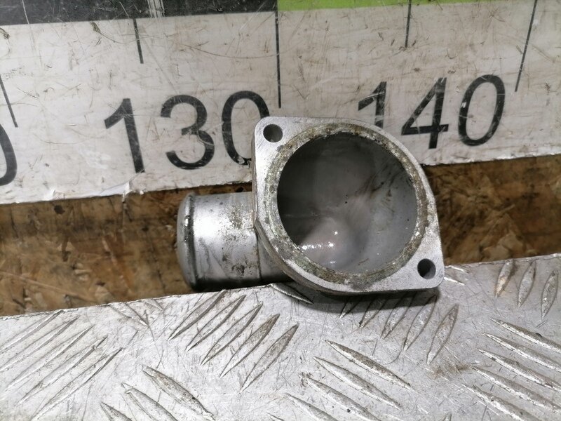 Фланец системы охлаждения SUBARU Forester S11 11060AA060