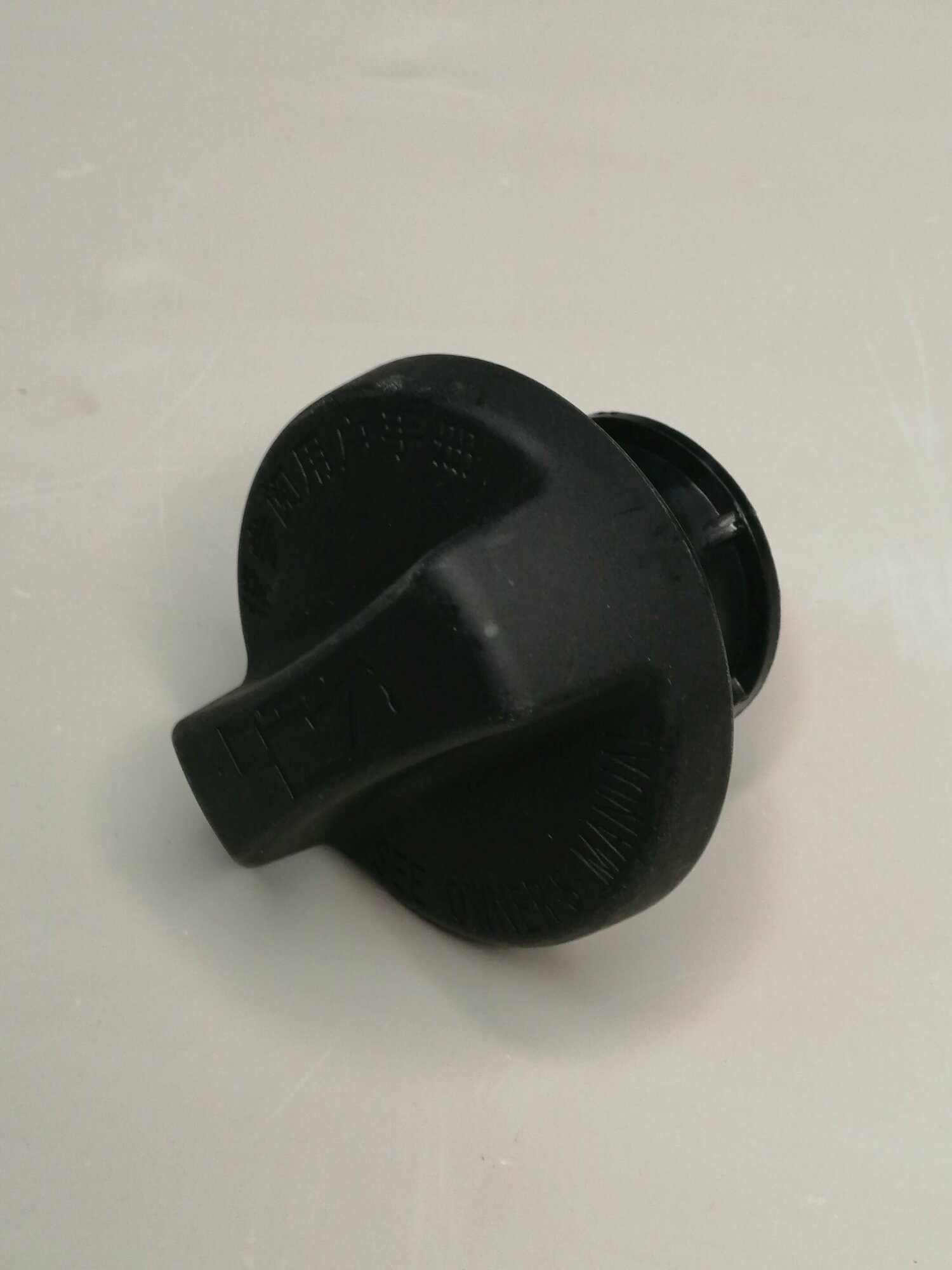 Крышка маслозаливной горловины Chery Indis [1.3 16V 5AMT хетчбэк] 473F1003050