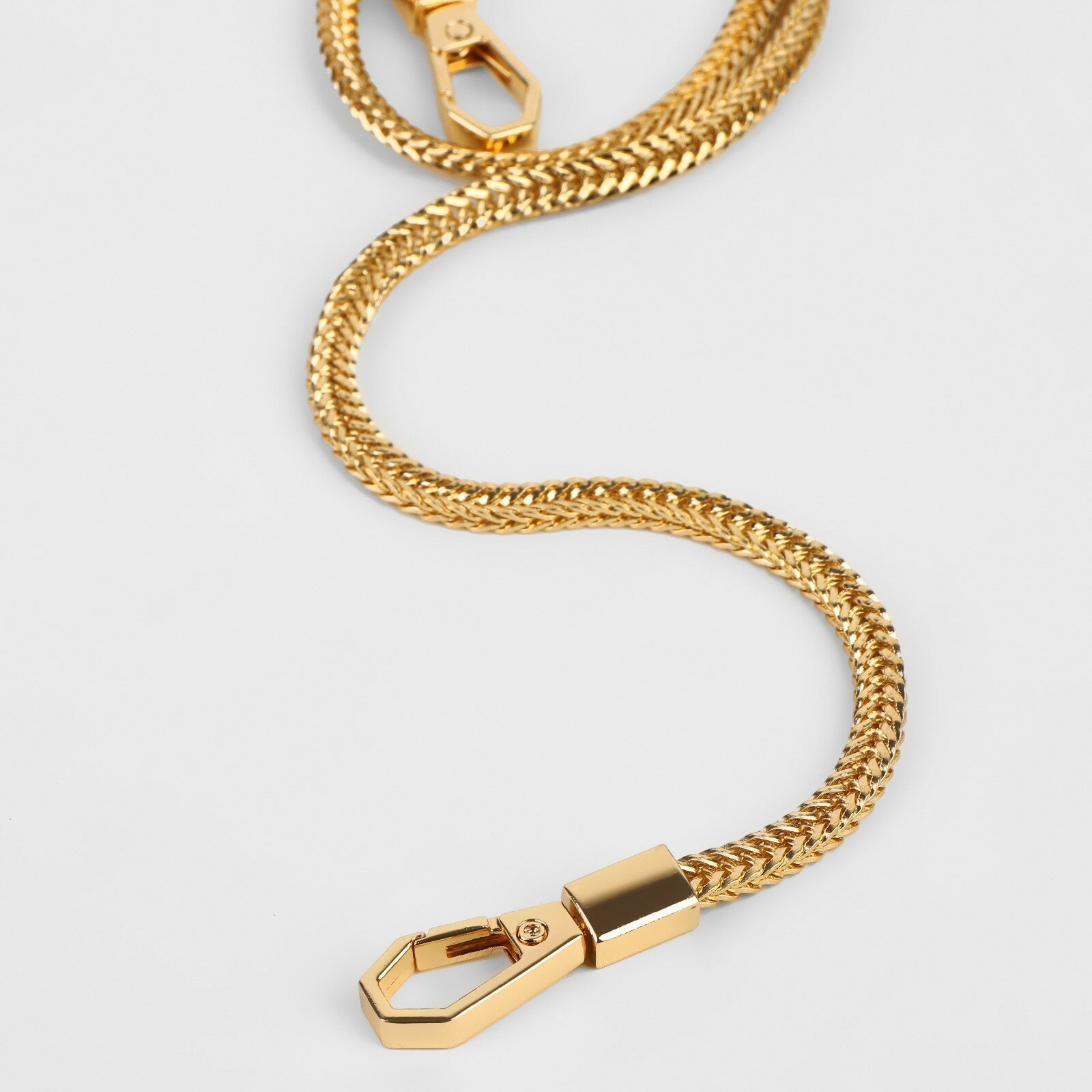 Цепочка для сумки, с карабинами, d = 6 мм, 60 см, цвет золотой, 9898287