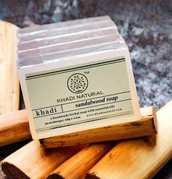 Мыло Сандал ручной работы с эфирными маслами Кхади Sandalwood Handmade Herbal Soap With Essential Oils, Khadi Natural
