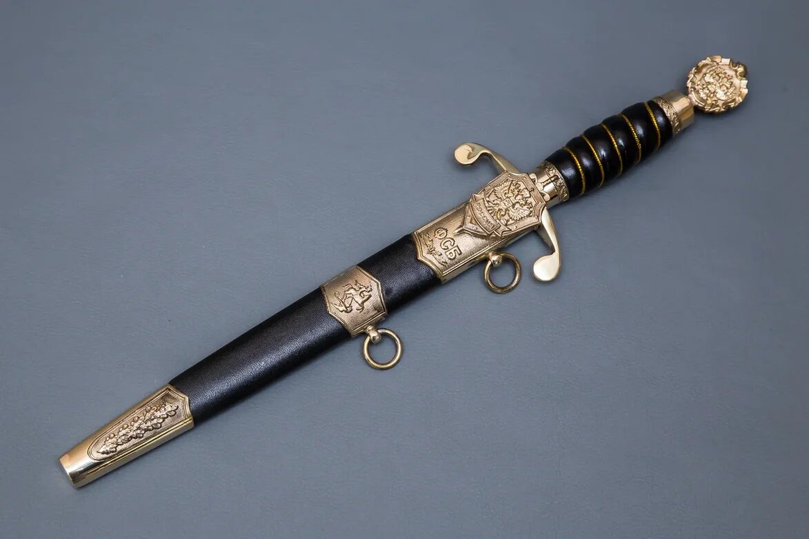 Кортик генеральский ФСБ литье латунь, рукоять дерево, кожа