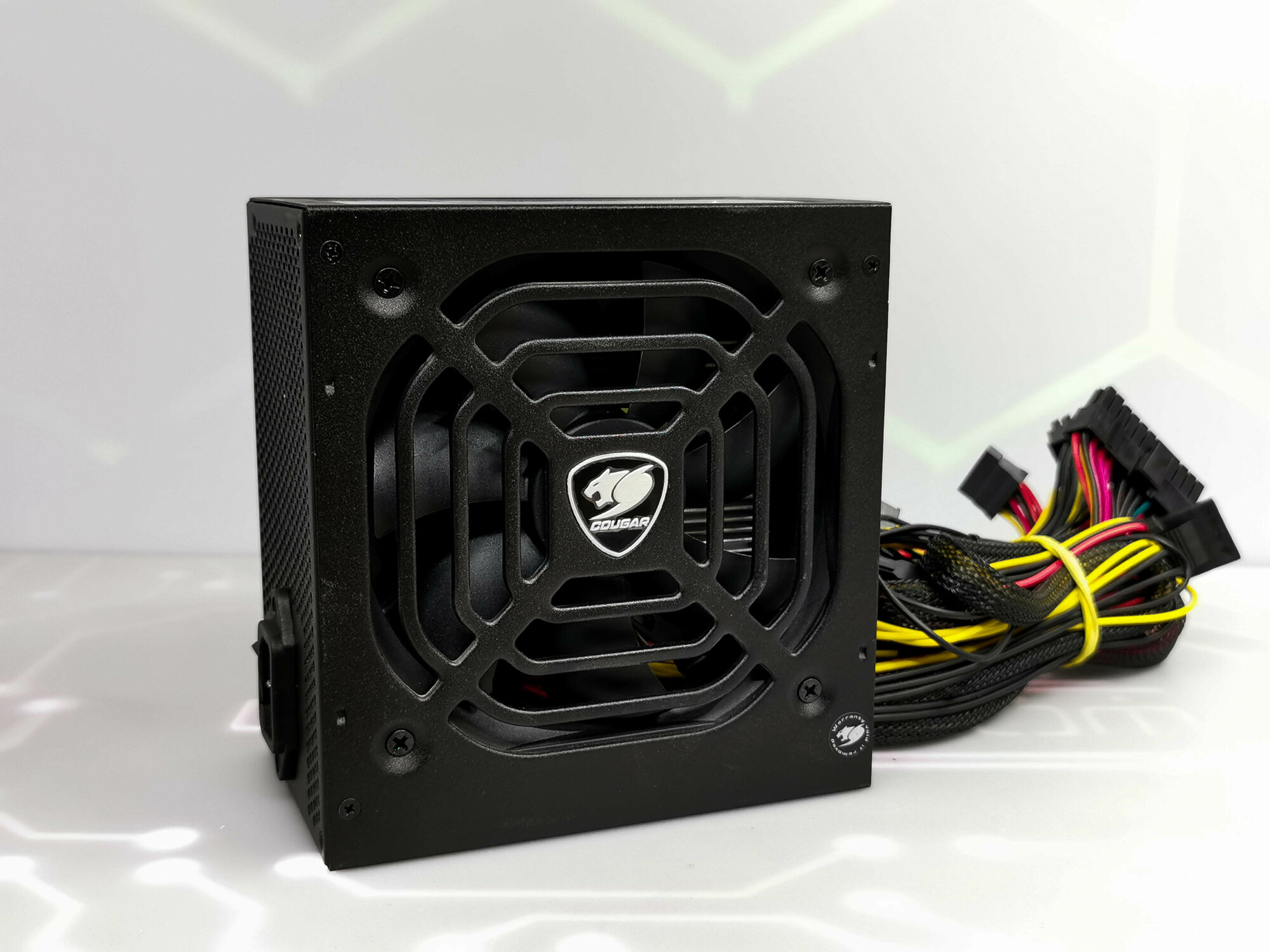 Блок питания 600 Вт Cougar VTE 600 APFC, 80+ Bronze ATX