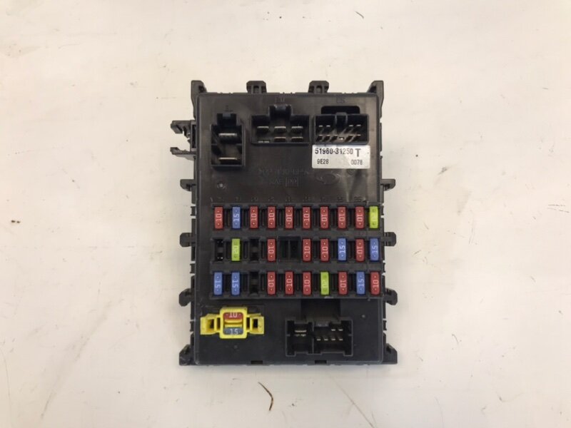 Б/У блок предохранителей, реле салона Nissan Almera Classic 2009 B10 QG16DE 35656 NISSAN арт. 5196031250T, 2435095F0D