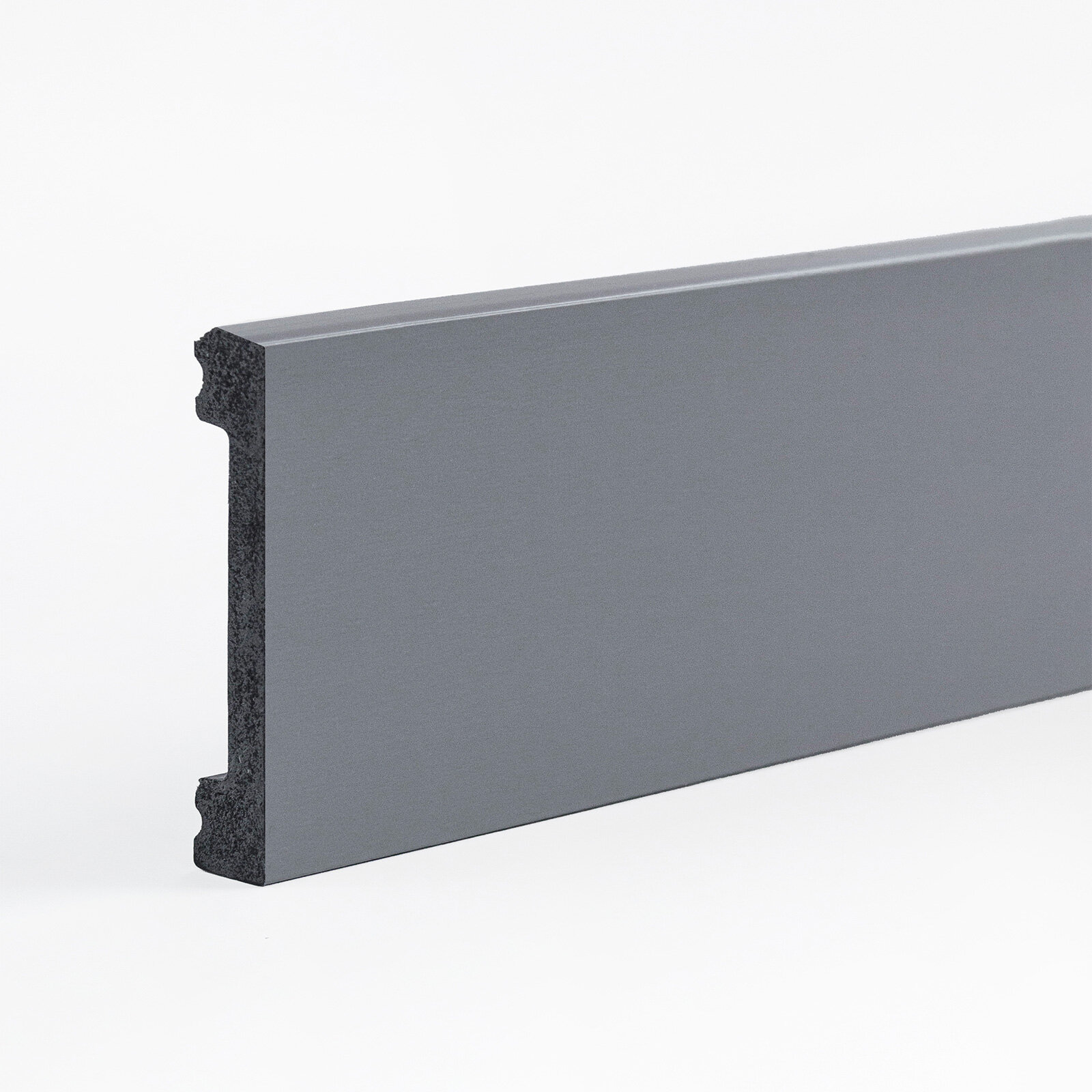 Плинтус дюрополимер напольный DECOMASTER (декомастер), 66х13х2900 мм, D157-117 ДМ серый