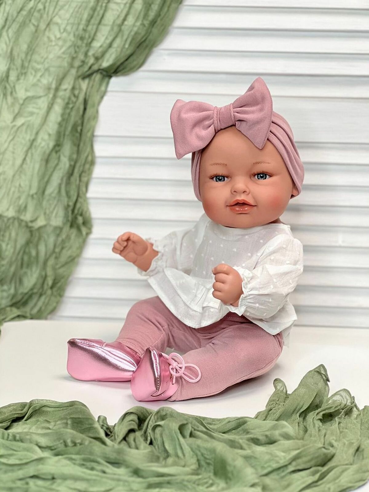 Кукла Manolo Dolls виниловая Leo 45 см