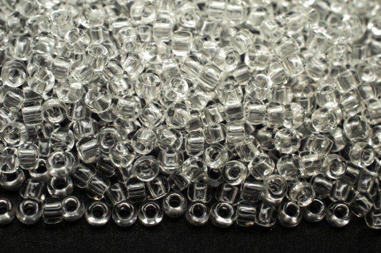 Бисер японский TOHO круглый 8/0 #2711 хрусталь/светло-синий, светящийся в темноте, 10 грамм