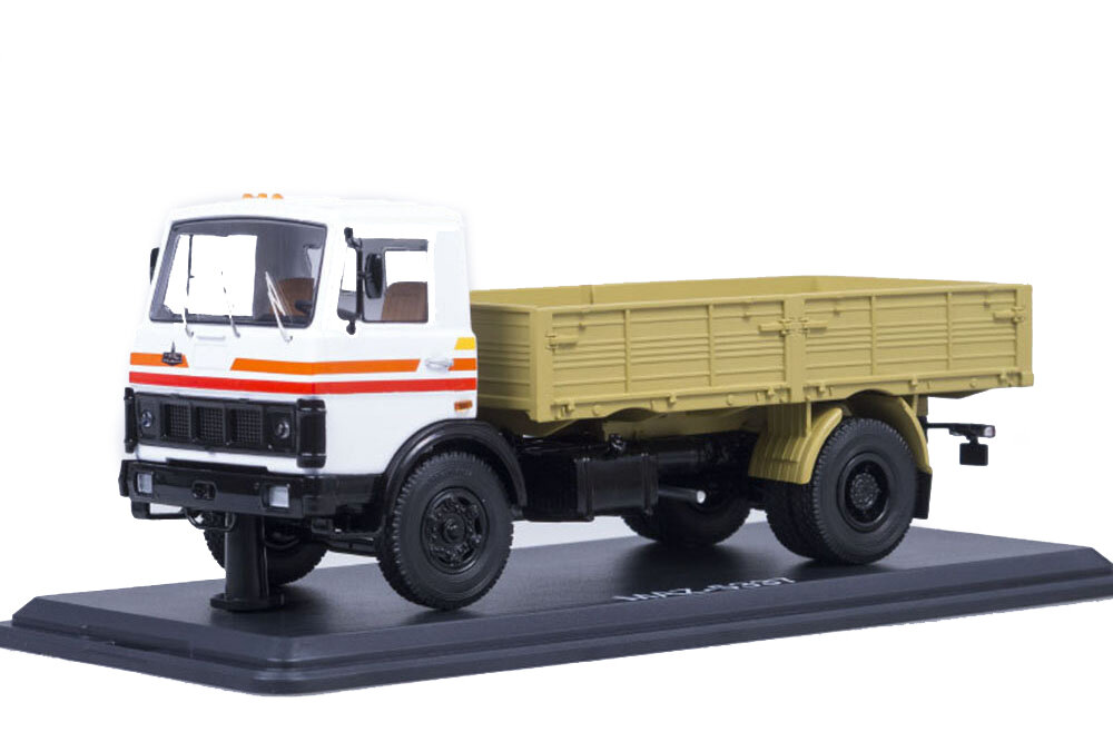 Модель коллекционная SSM Минский 5337 бортовой автоэкспорт (ранний), белая кабина