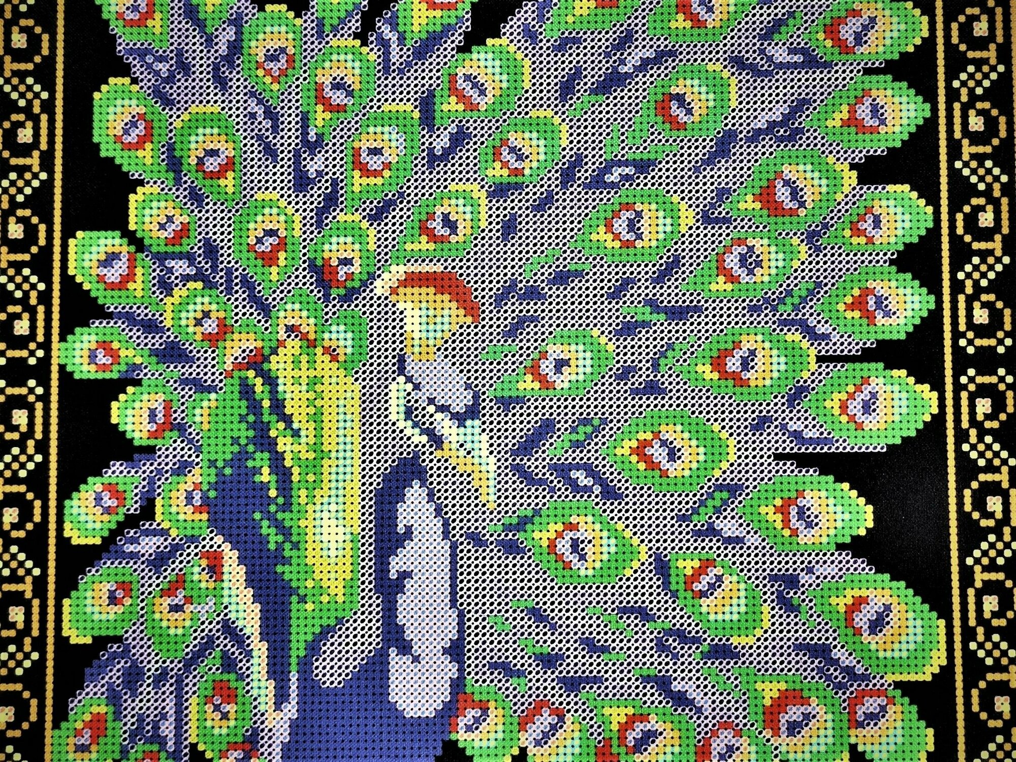 Набор для вышивания бисером. Павлин. 27х27см.