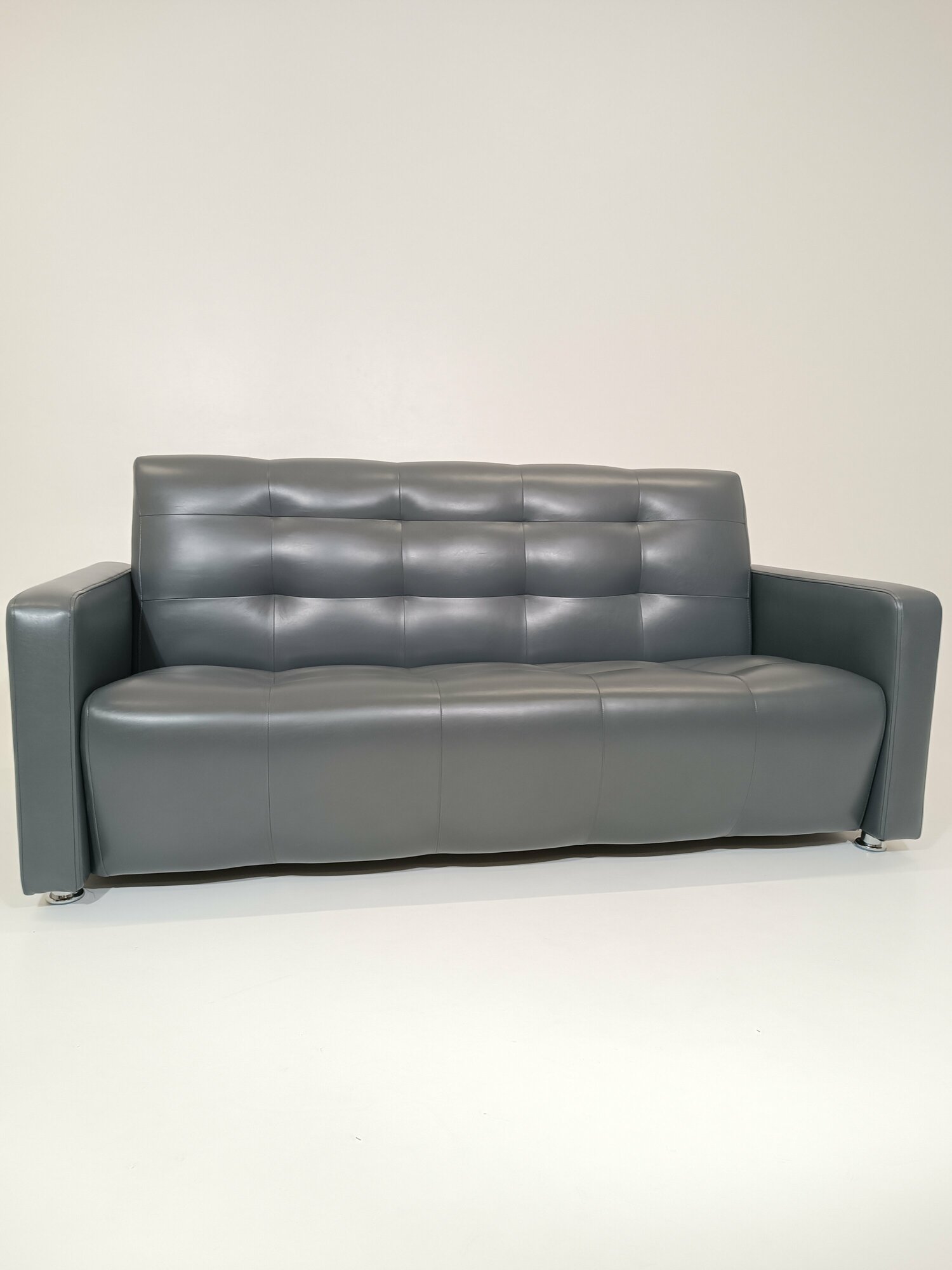 Диван офисный Канцлер, механизм Нераскладной, 180х82х85 см, темно-серый глянцевый