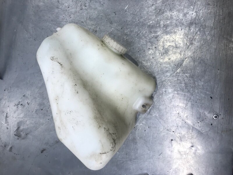 Бачок омывателя Лада Калина 1118 11194 2004 (б/у) 11180520810200