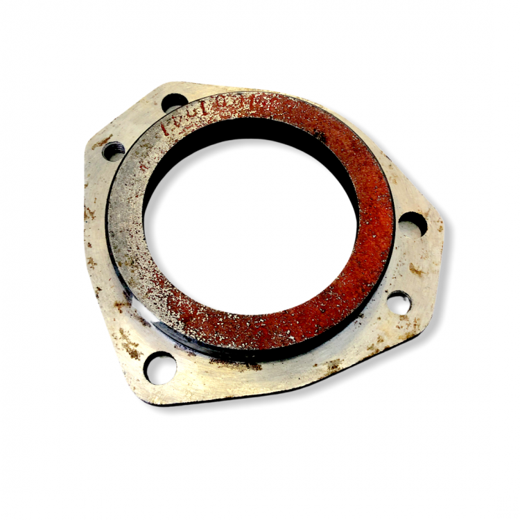 80-1601041 Стакан МТЗ подшипников сцепления ОАО МТЗ оригинальная запчасть МТЗ