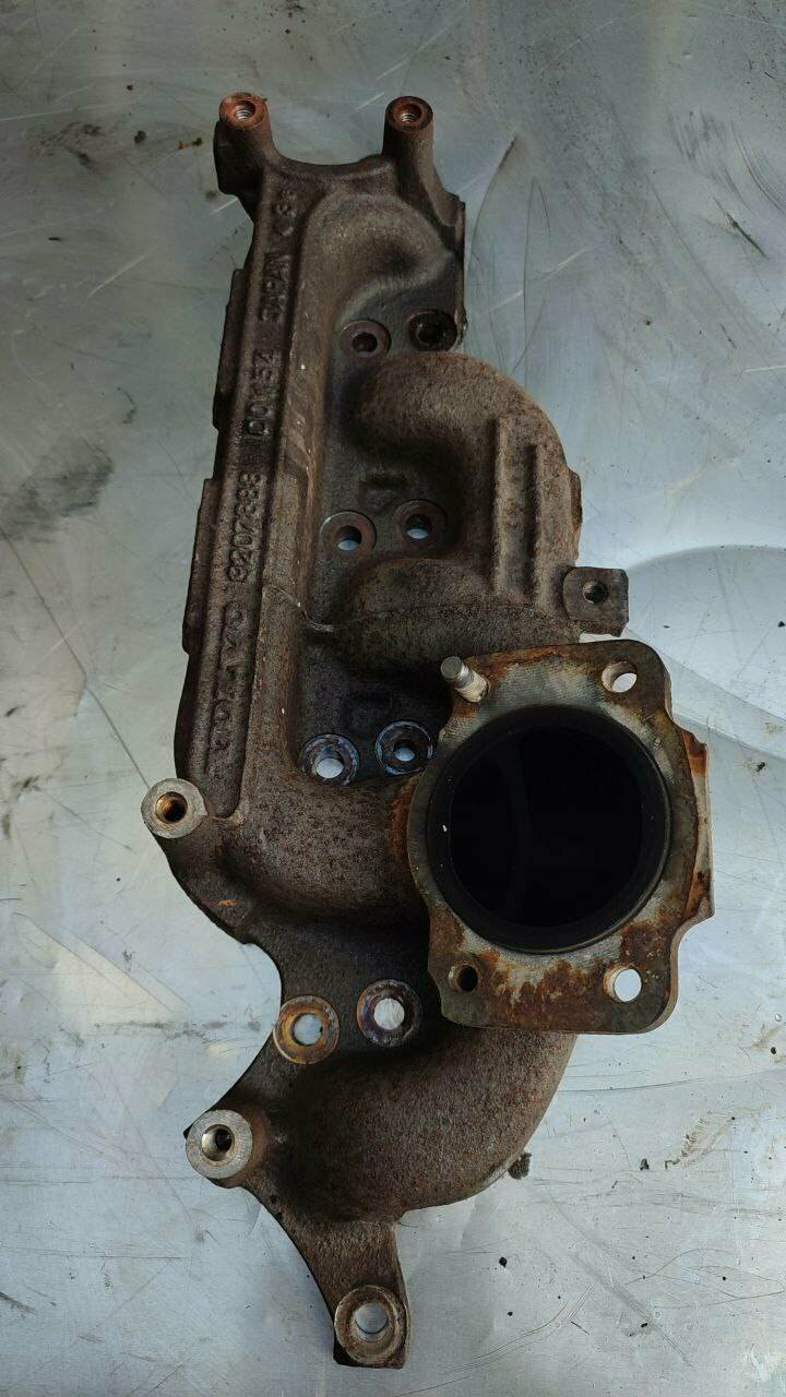 Выпускной коллектор Volvo V70 2 рест. 2006 9207688