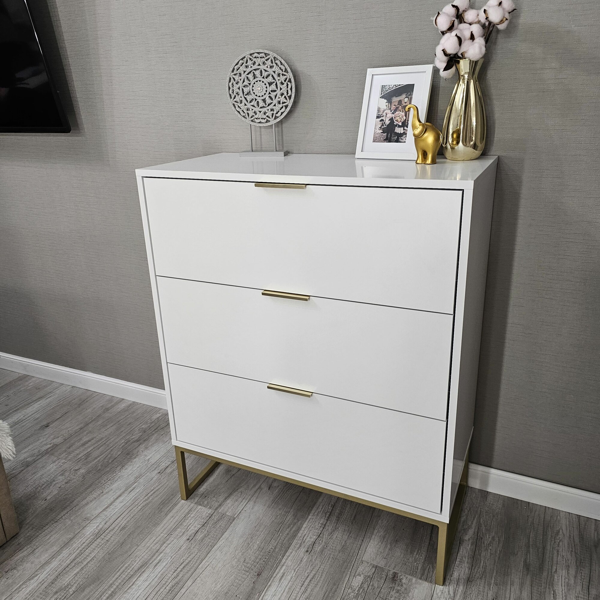Комод на 3 ящика KALININY DELAYUT, 80 см, белый, золотой металлический каркас