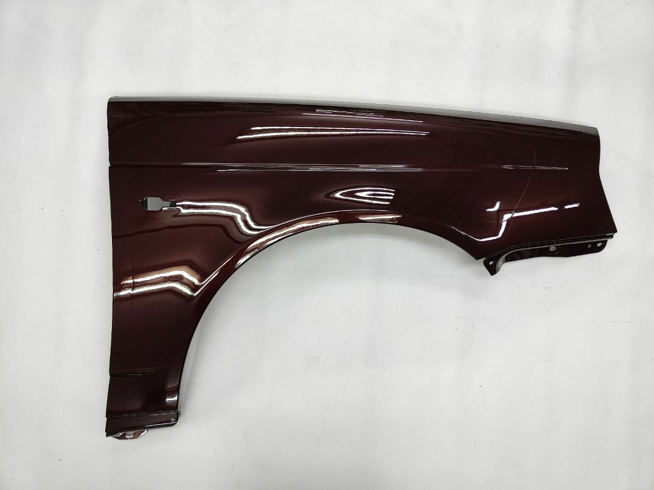 Крыло правое для Лада "Приора" 2007 - 2018 гг, цвет " Портвейн 192"темно вишнёвый",(пластиковое)"