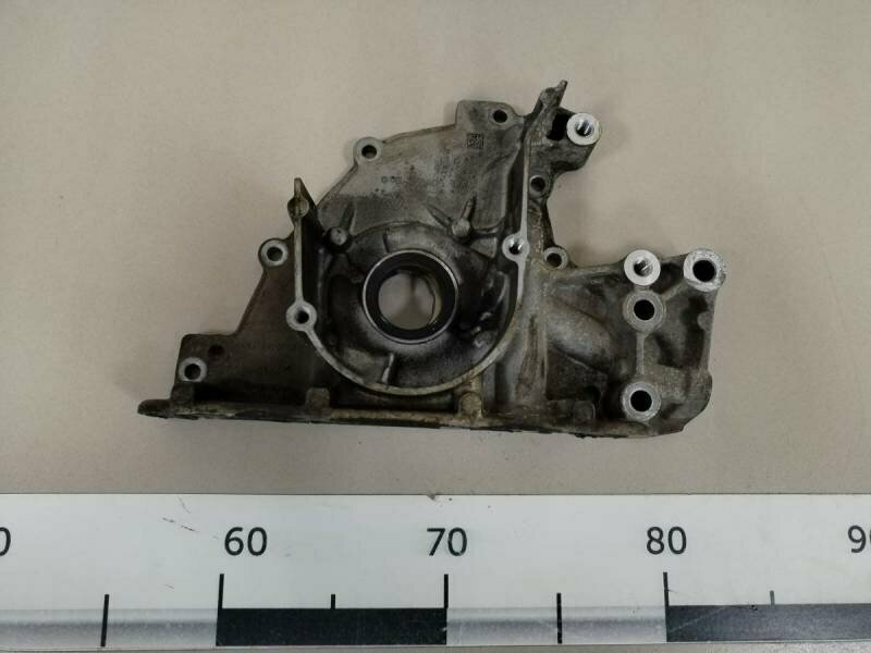 Насос масляный Skoda Rapid 2019 кат.номер: 04E115105AH 04E115105BM