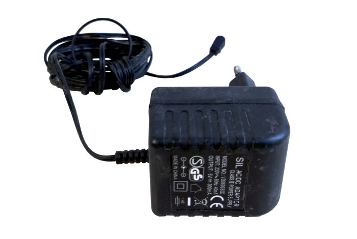 Блок питаная SIL VD060030D 6V 0.3A