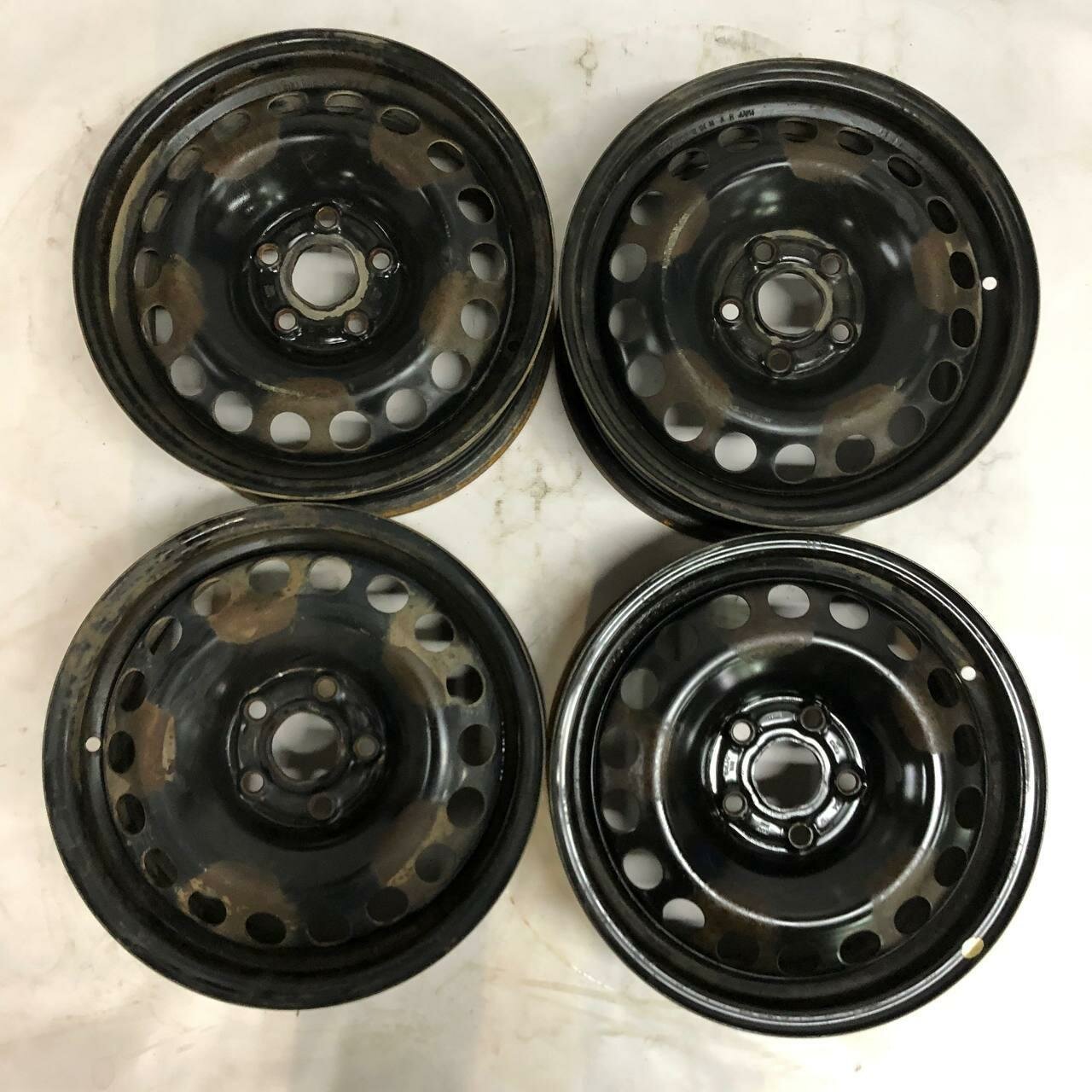 Колесные диски Штампованные 15x6 PCD 5x105 D56.6 ET39 (Реплика)