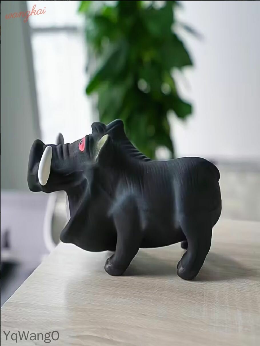 Жевательная латексная игрушка для собак Кабан с пищалкой антистресс для щенков и мелких пород