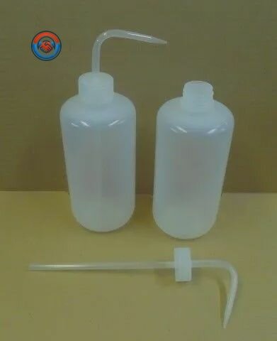 Промывалка лабораторная из полиэтилена 250 мл, комплект 2 шт для ополаскивания посуды и оборудования, удобный дозатор, химстойкий пластик