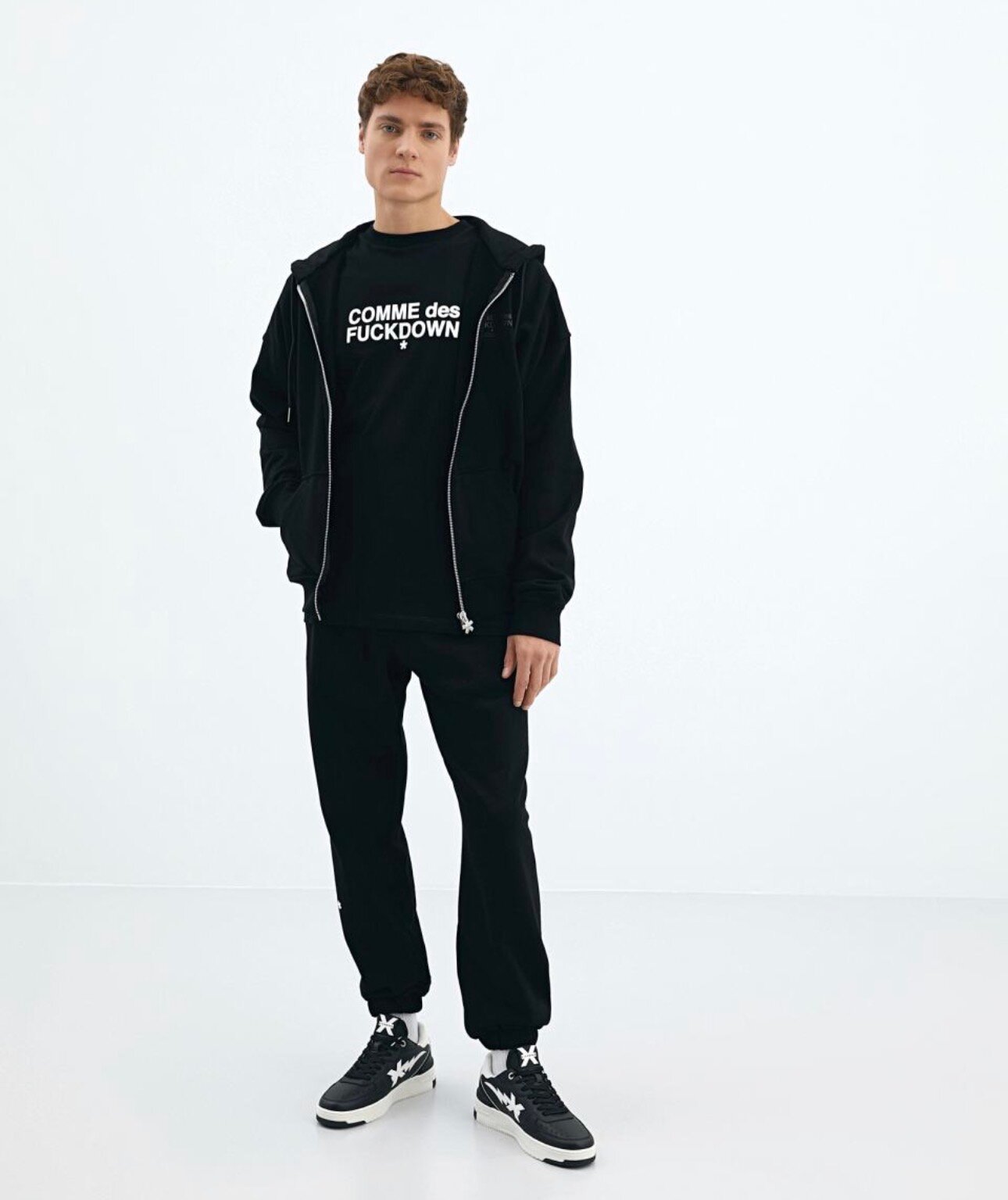 Брюки джоггеры 2025