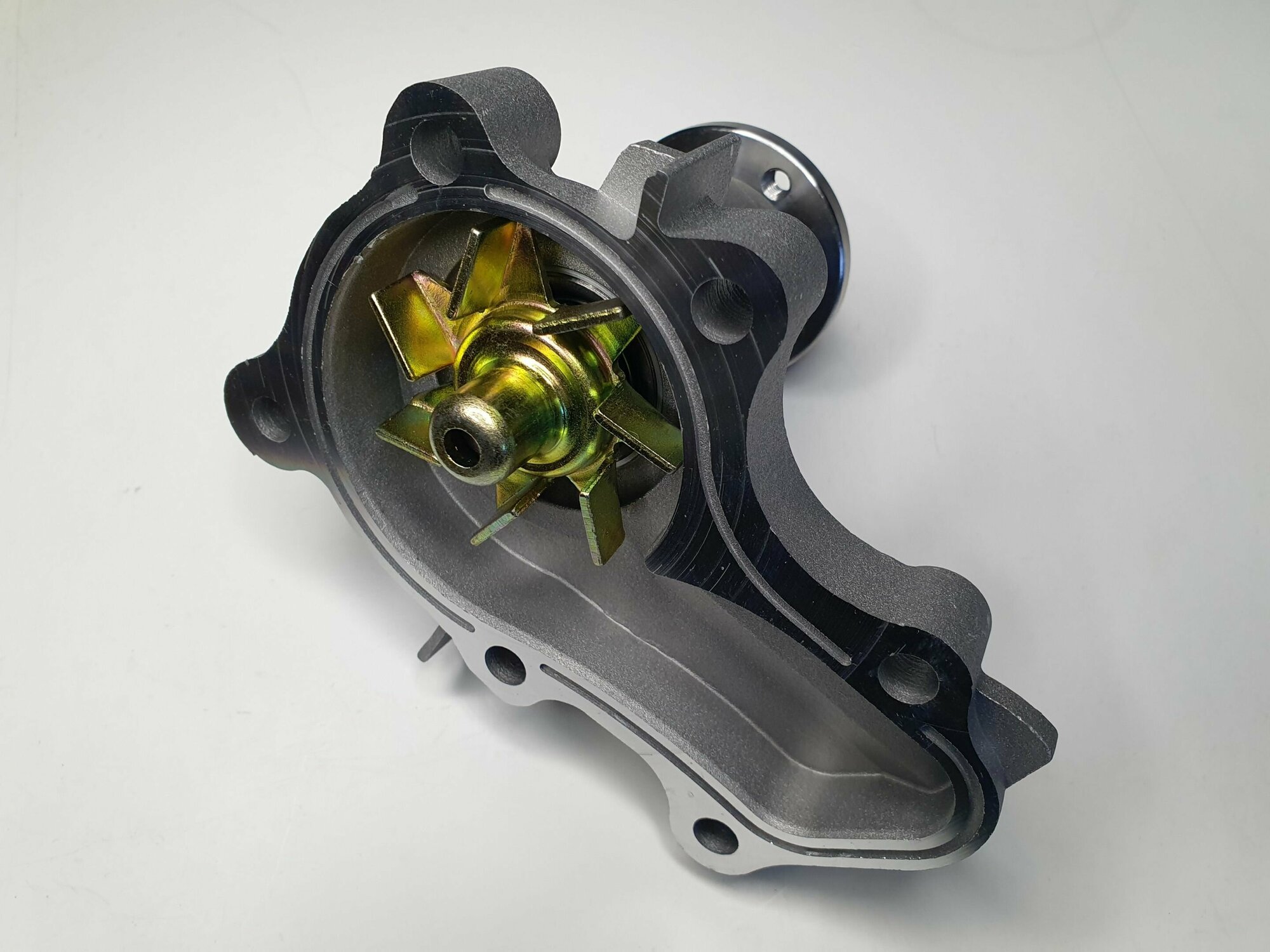 Насос водяной BYD F3 [1.5 16V 5MT седан] 1023775900