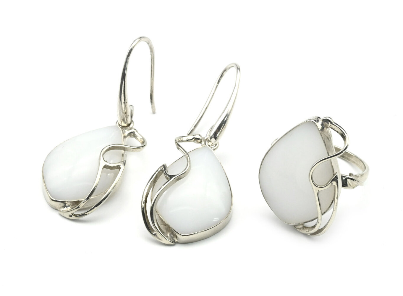 Комплект бижутерии: серьги, кольцо, кахолонг