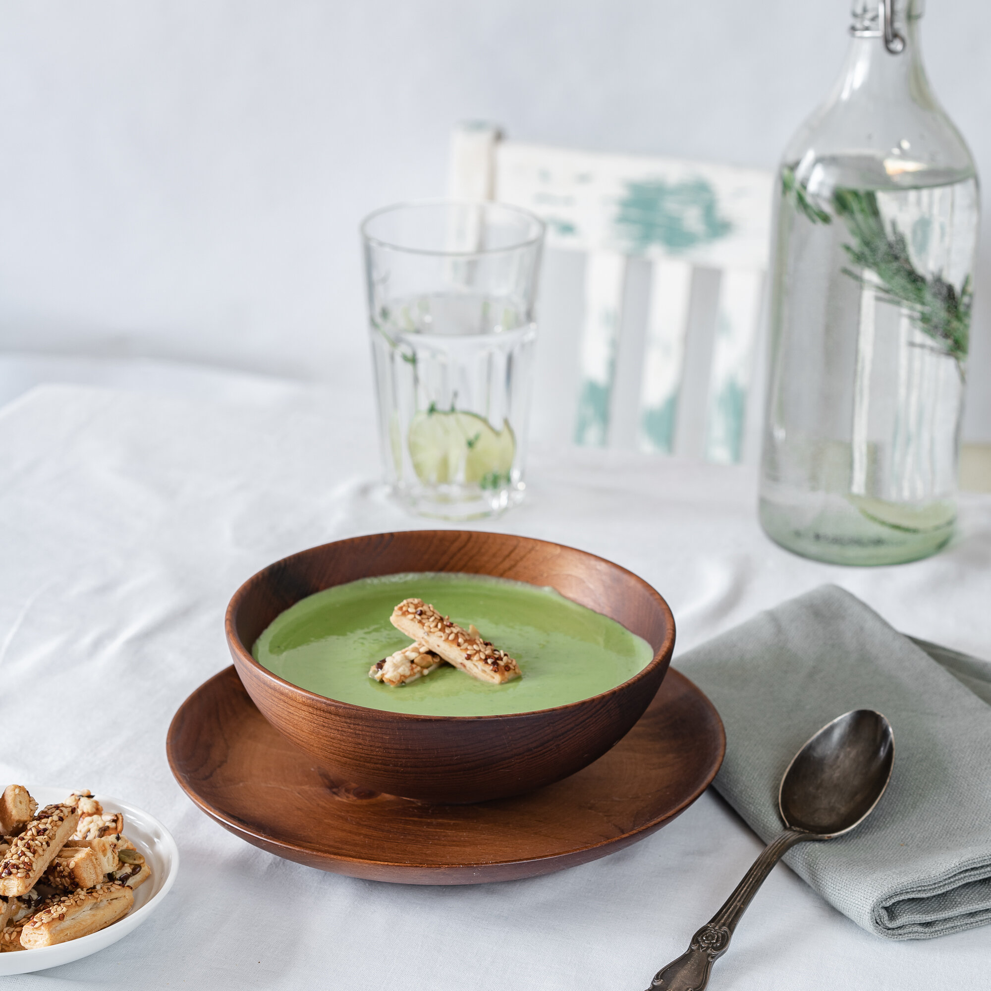 Набор деревянных тарелок Art of Siberia серии Лотос из сибирского кедра. TN56