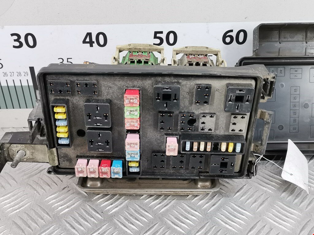 Блок предохранителей Dodge Charger 1 (LX) 04692140AI арт. 988520