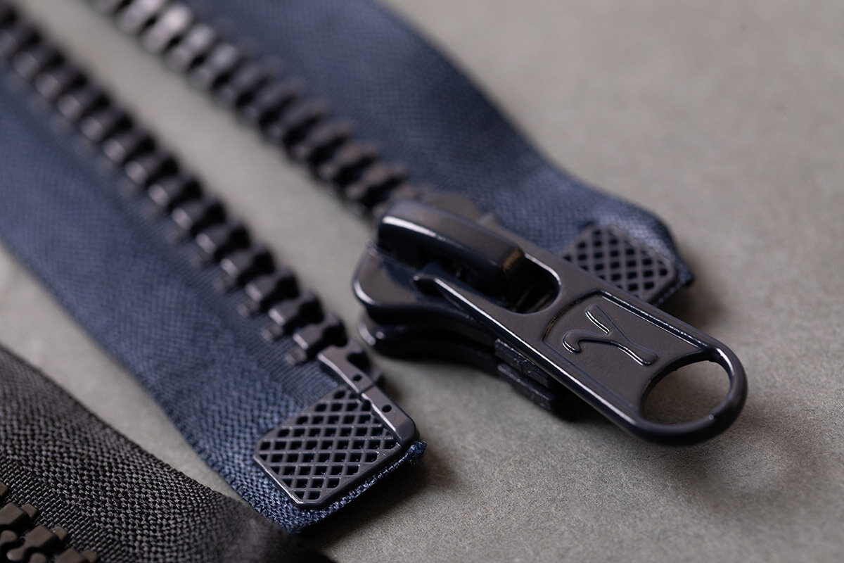 GAMMA Молния Трактор G2458T-AF26 крупный однозамкнутый 15 см - надежный рабочий агрегат цвет №062 т. хаки