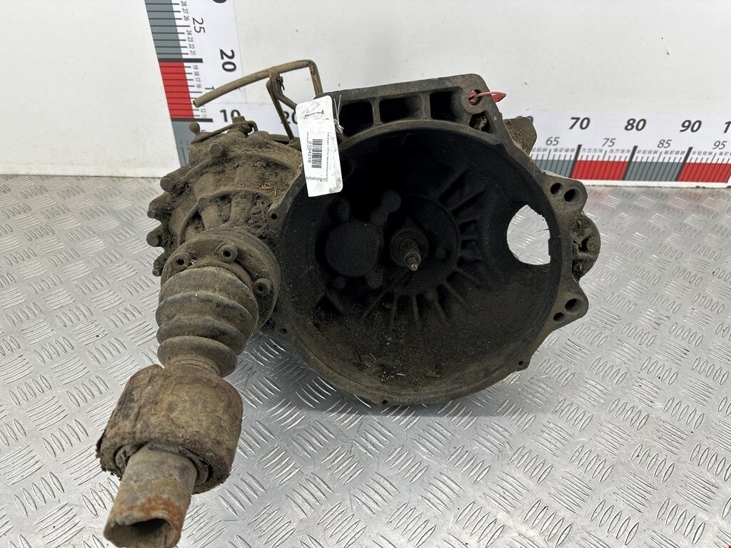 КПП 5ст (механическая коробка) Volkswagen Golf 2 020301107F арт. 2104218