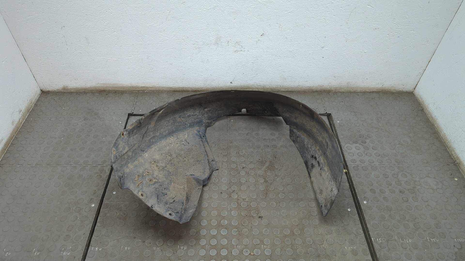 Защита арок (подкрылок) левая передняя Audi A6 (C5) Б/У