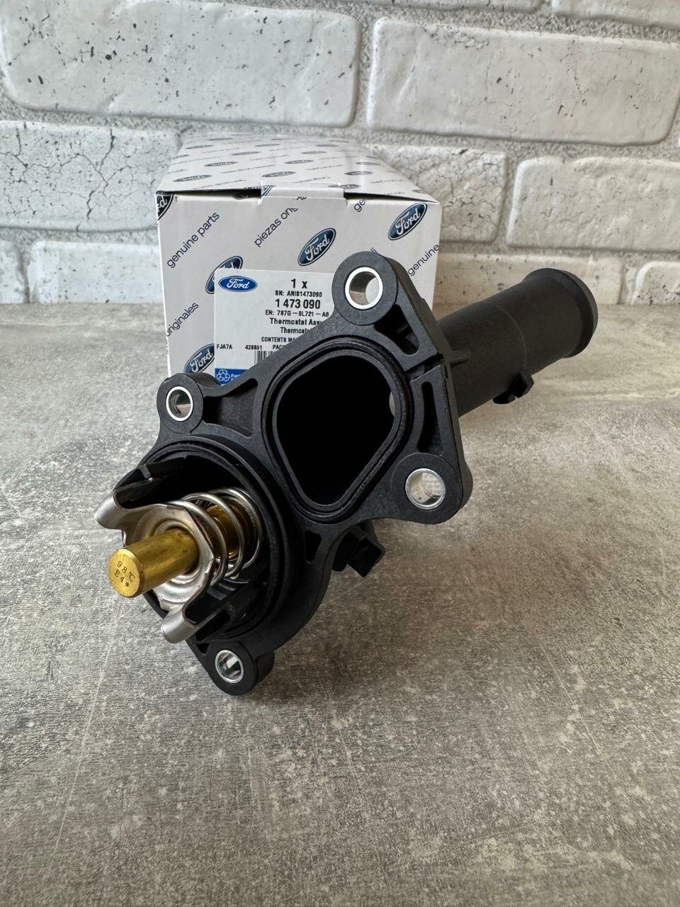 1473090 Оригинальный корпус термостата Ford
